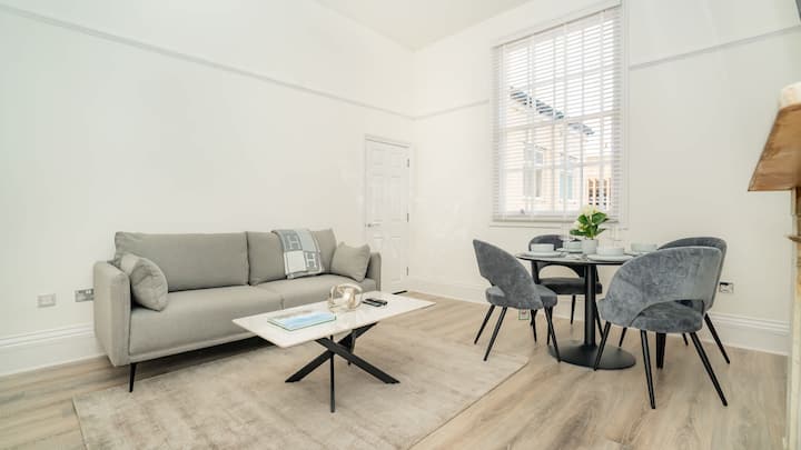 The Cheltenham Suites - Collection Of Luxury Flats - Cheltenham