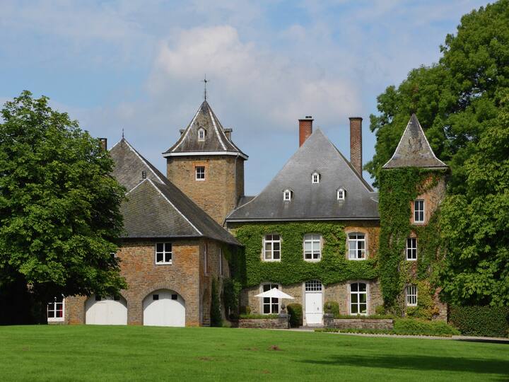 Chגteau א Bastogne Avec Jardin - Bastogne