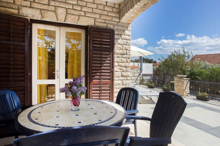 Appartement Ana (10899-a1) - Maslinica