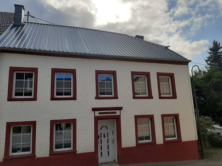 Belle Maison De Vacances Avec Terrasse - Malberg