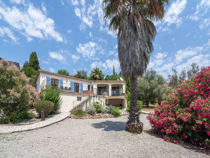 Villa à Beaufort Près Des Pyrénées Ski - Minerve