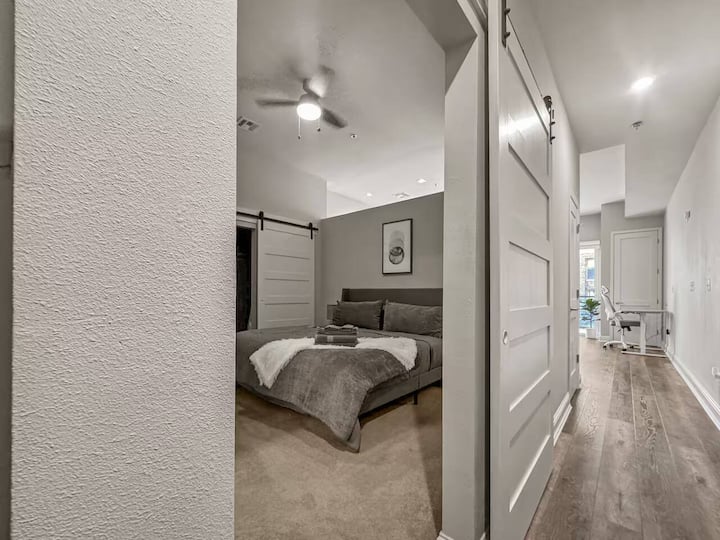 Top Floor 1bd Apt In Arts District | Dt Tulsa - Tulsa, OK