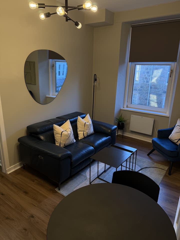 Skene Square 1 Bedrooms - Aberdeen