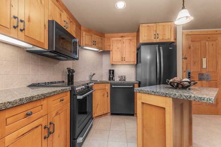 Comfortable 2 Bedroom Condo At Steamboat Grand - Steamboat Springs, CO