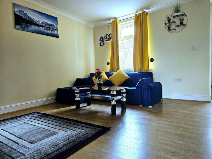 Elegant Detached Family Home Dartford London - Dartford
