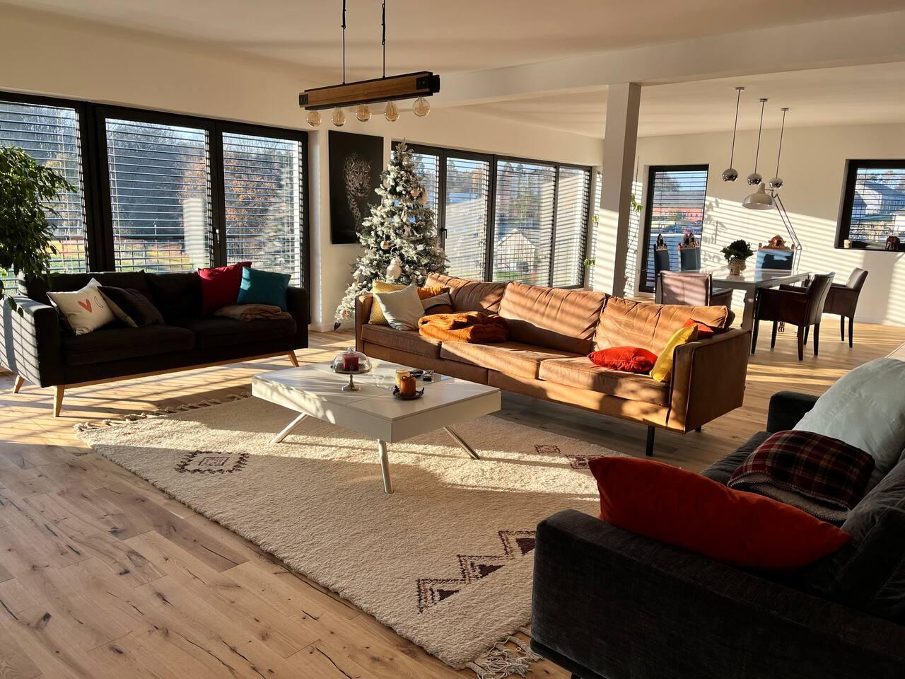 House - Sleeps 8 - Pets Ok - Garden - Parking - Fels