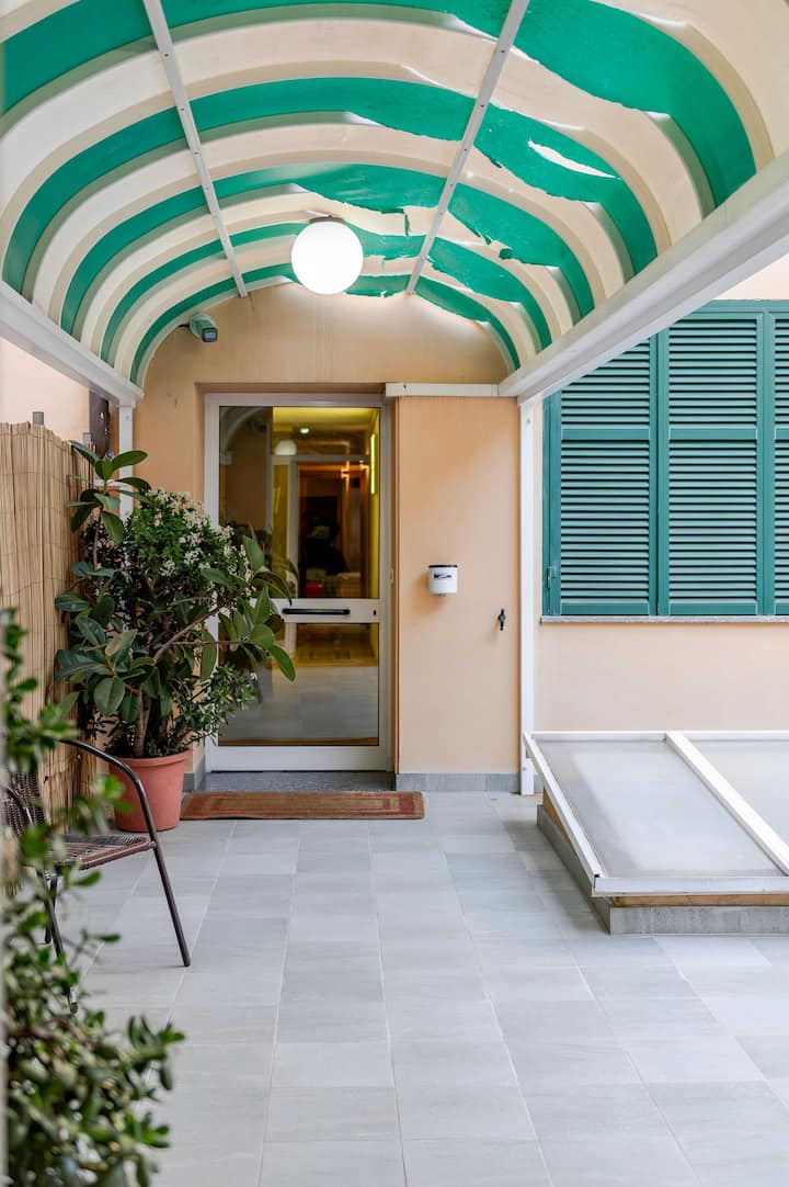 Hôtel 3* Sérénité Et Charme En Plein Vintimille - Vintimille