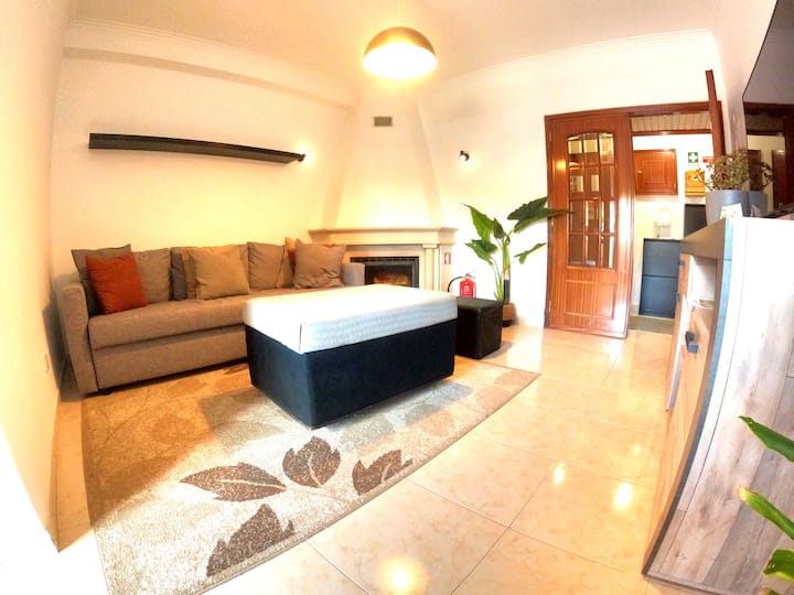 Lisbon, Modern T2 Apartment With Balcony In Barcar - Barcarena