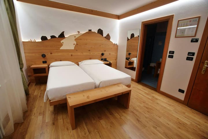 Comfortable Room With Amazing View In Cortina - Cortina d'Ampezzo