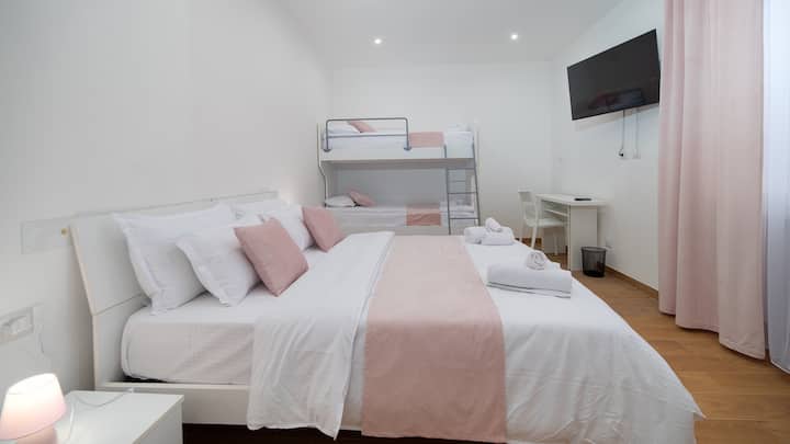 Lovely Rooms - Room 1 By Rentbeat - Santa Marinella