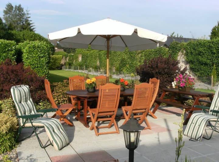 The Railway Lodge - Sleeps 11 - Pet Friendly - Athlone