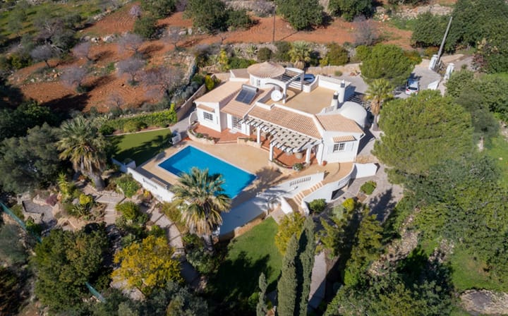 Beautiful 3-bed Villa In Faro Spool & Seaview - Faro