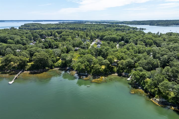 Coastal Cottage On Cousins Island: Oceanfront Geta - Yarmouth, ME