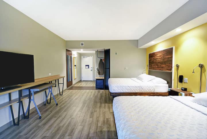 Cozy Room W/ Free Breakfast, Next To The Airport - Portland, ME