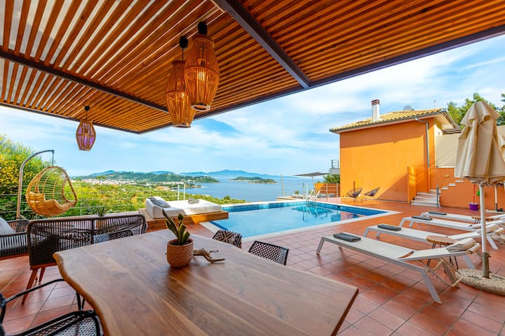 2b Luxueuse Villa Io, Avec Piscine Privée Et Vue I - Skiathos