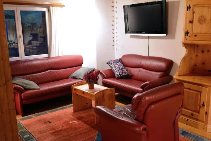 Chalet Böbs, 7 Bett Maisonette Wohnung - Mürren