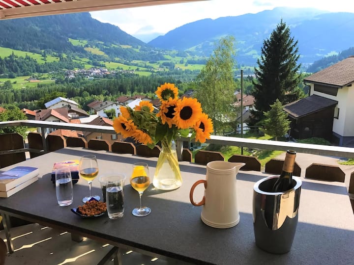 Ferienwohnung Mit Aussicht Nahe Golfplatz - Laax
