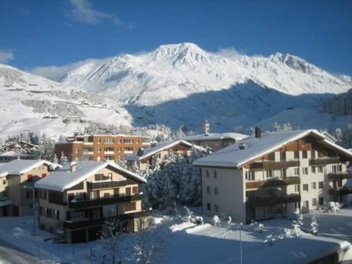 Modern Eingerichtete Ferienwohnung In Andermatt - Andermatt