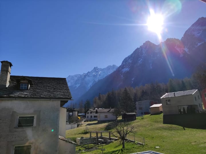 Ferienhaus In Borgonovo - Maloja