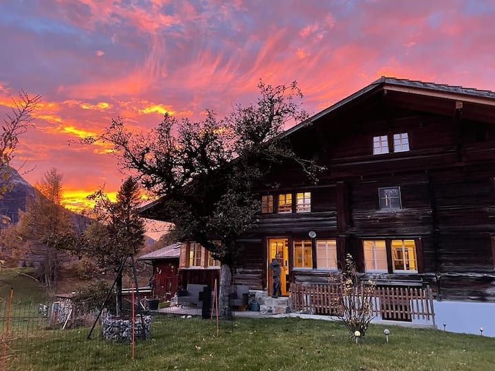 Chalet Brünig Mit Zwei Wohnungen - Meiringen