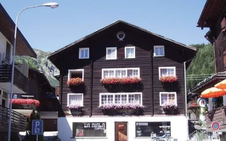 Ferienwohnung Fontauna Im Zentrum Von Sedrun - Sedrun