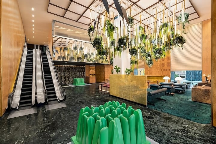 Hip & Vibrant Hotel Stay Near Museums - 3 Units - Hollywood, CA