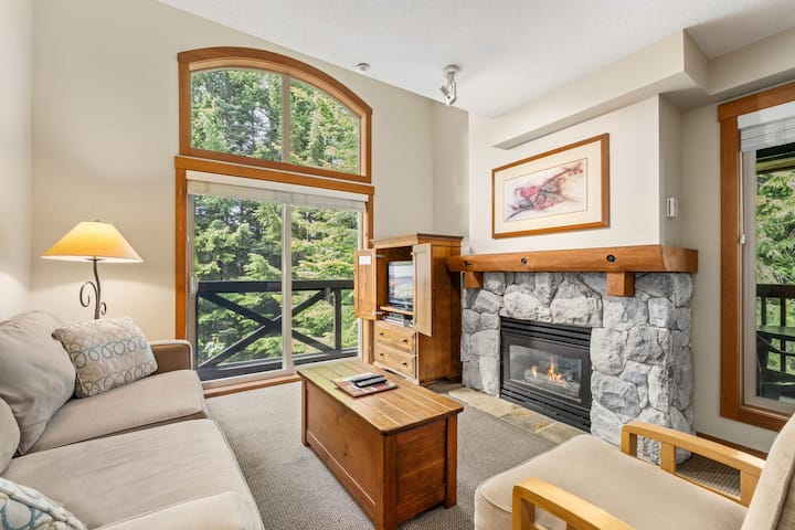 Lost Lake Lodge - 2 Bedroom - #425 - Whistler