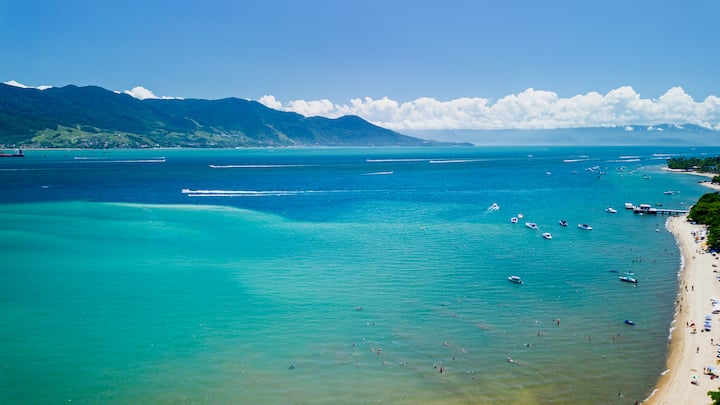 Casa Com óTima Localização E Churrasqueira - Ilhabela