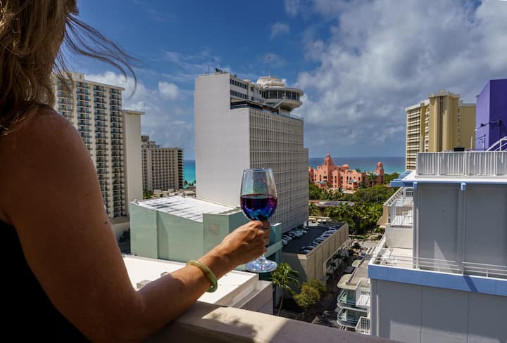 Free Parking, Ocean Views, High Floor - O‘ahu, HI