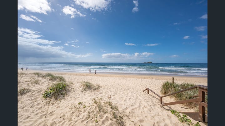 Beachfront 3bed 2bth Tennis Pool - Sunshine Coast Queensland, Australia
