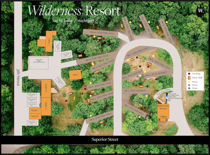 Motel D Wilderness Resort - Copper Harbor, MI