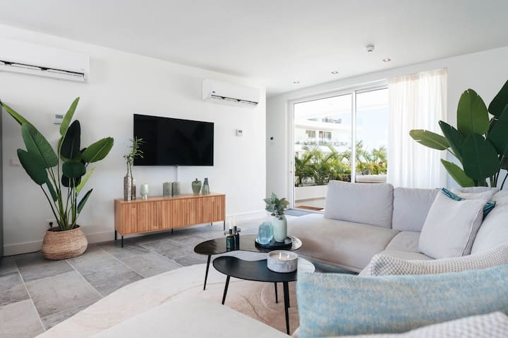 Near The Beach 2br Condo | One Mambo 9 By Bocobay - Curaçao