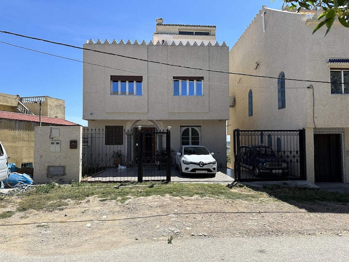 Immaculate 4-bed Villa In Tangier - 丹吉爾