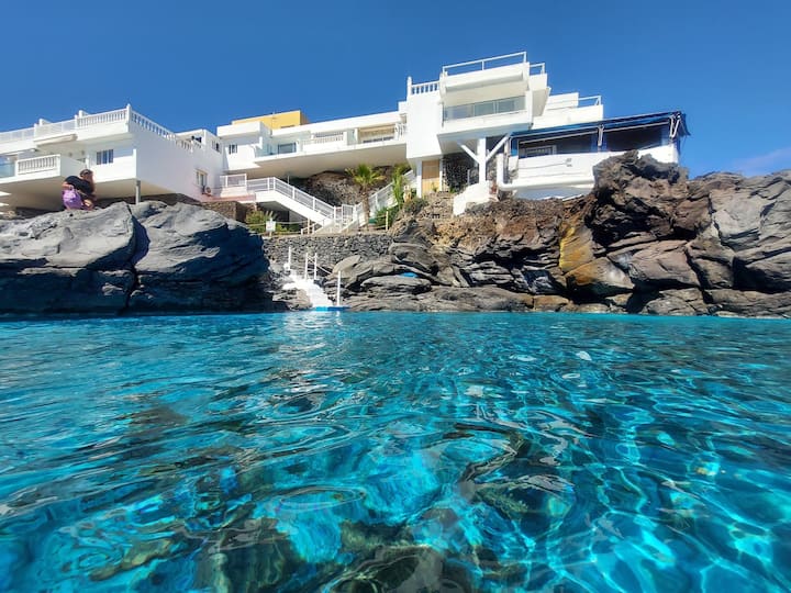 Retro Love Boat (By Experience Holidays Tenerife) - Tenerife