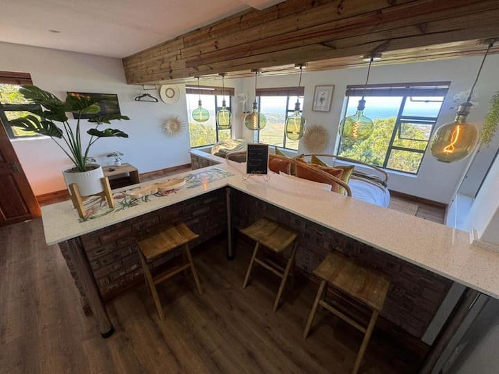 Sunrise Studio For 2 - Wilderness