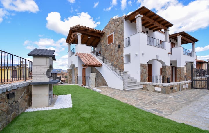 Stunning Apartment In Olia Speciosa - Costa Rei