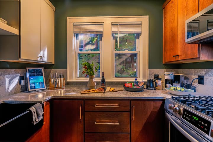 Pet-friendly Saint Paul Rental Near Downtown! - Saint Paul, MN