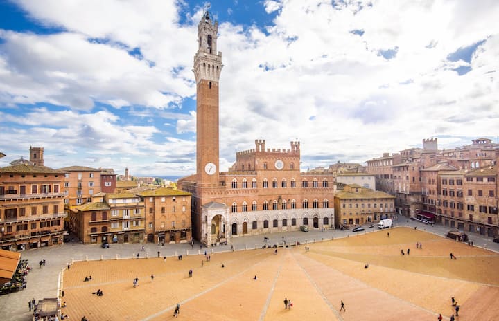 La Porta Del Palio - Siena