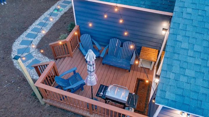 Home W/ Movie Room +King Size Bed - Fayetteville, NC