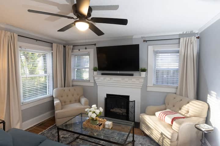 Mins To Ft Bragg/colleges | Movie Room | King Bed - North Carolina