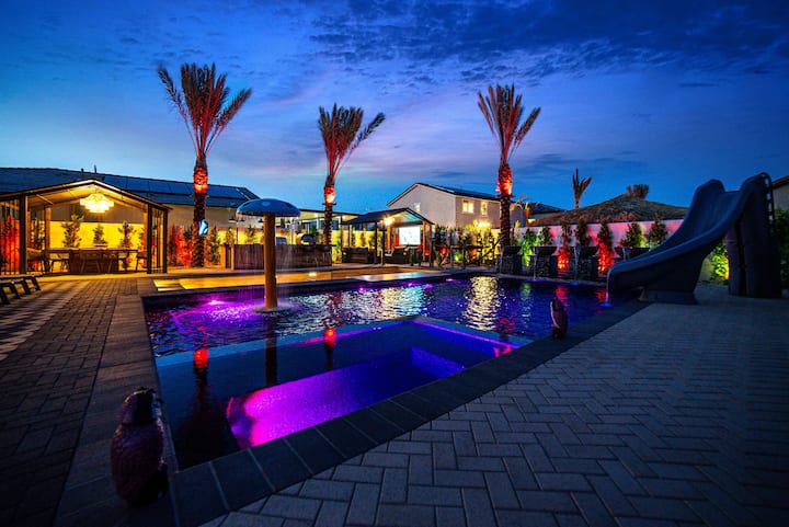 Sol Y Luna | Resort Pool Paradise • Sleeps 14 - コーチェラ, CA