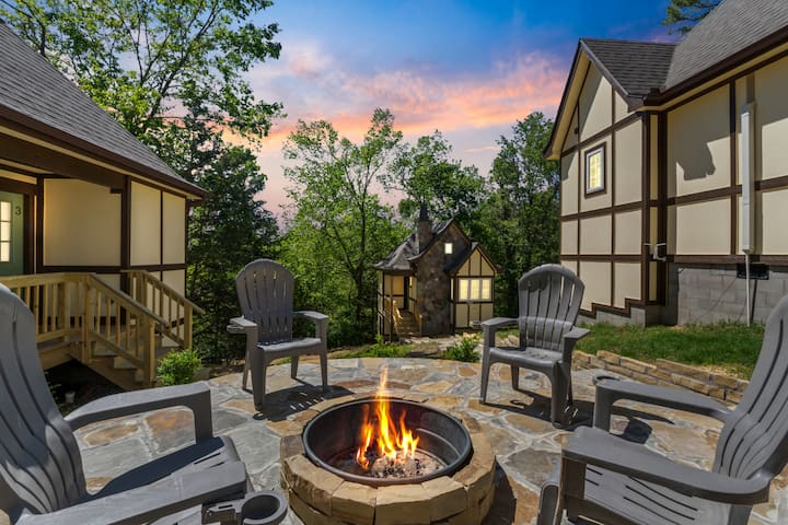Woodland Retreat At Tudor Suites - Eureka Springs