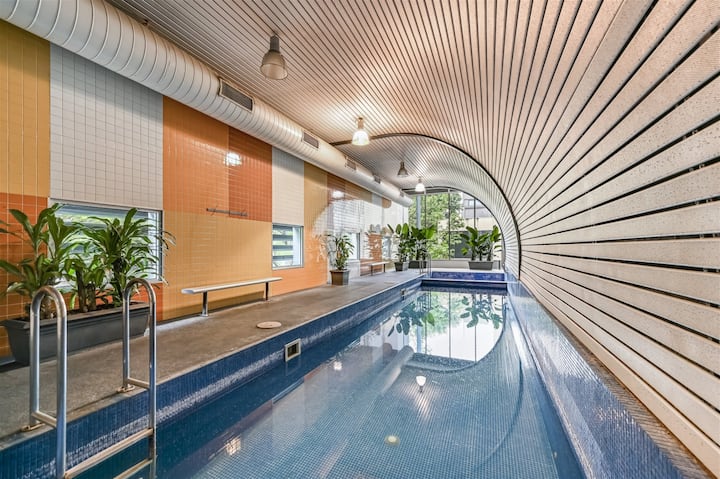 Melbourne Cbd 2br Apt With Pool & Gym Access - Williamstown