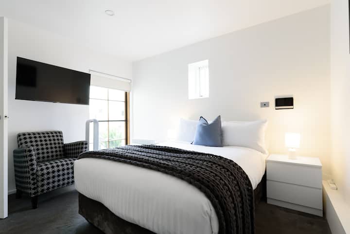 Cameron Mews: In The Heart Of The City - Launceston