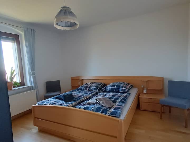 Ferienwohnung Mit Aussicht (Ferienwohnung Boden) - Aue