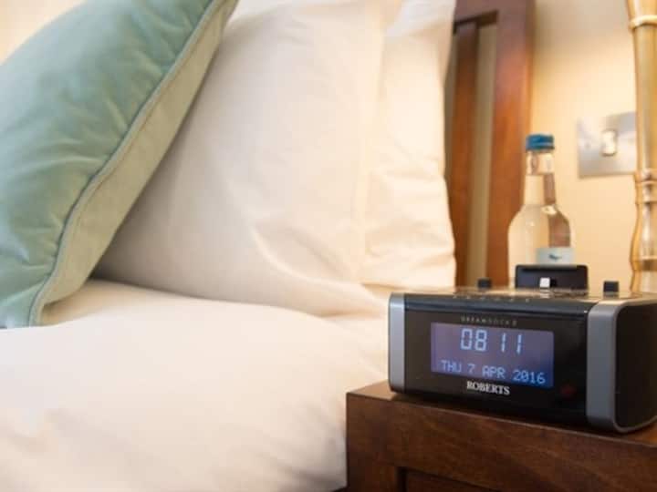 Single Ensuite With Shower At Darwins Townhouse - Shrewsbury