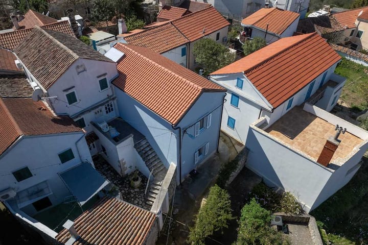 Cozy Studio For Two - No Pets Permitted - Veli Lošinj