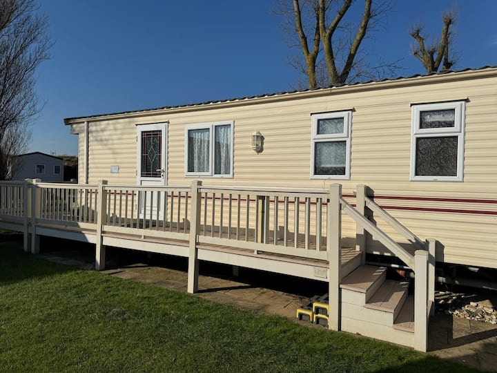 Comtable 3 Bedroom Van Linen Included Pets Go Free - Hunstanton