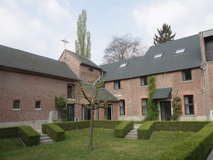 Monastère Rénové Dans La Région Fleurie - Hasselt