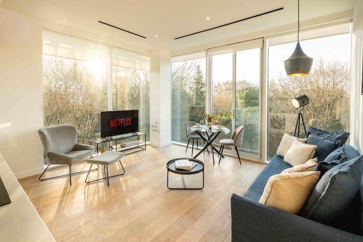 Lux Apt By Sleepylodge | Chiswick Gunnersbury Park - Brentford